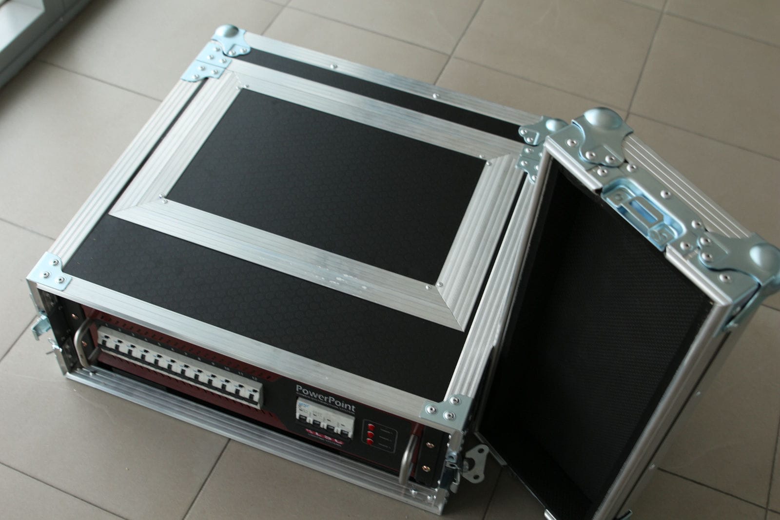 4U Road Case for Power Distributor with Front & Rear Access