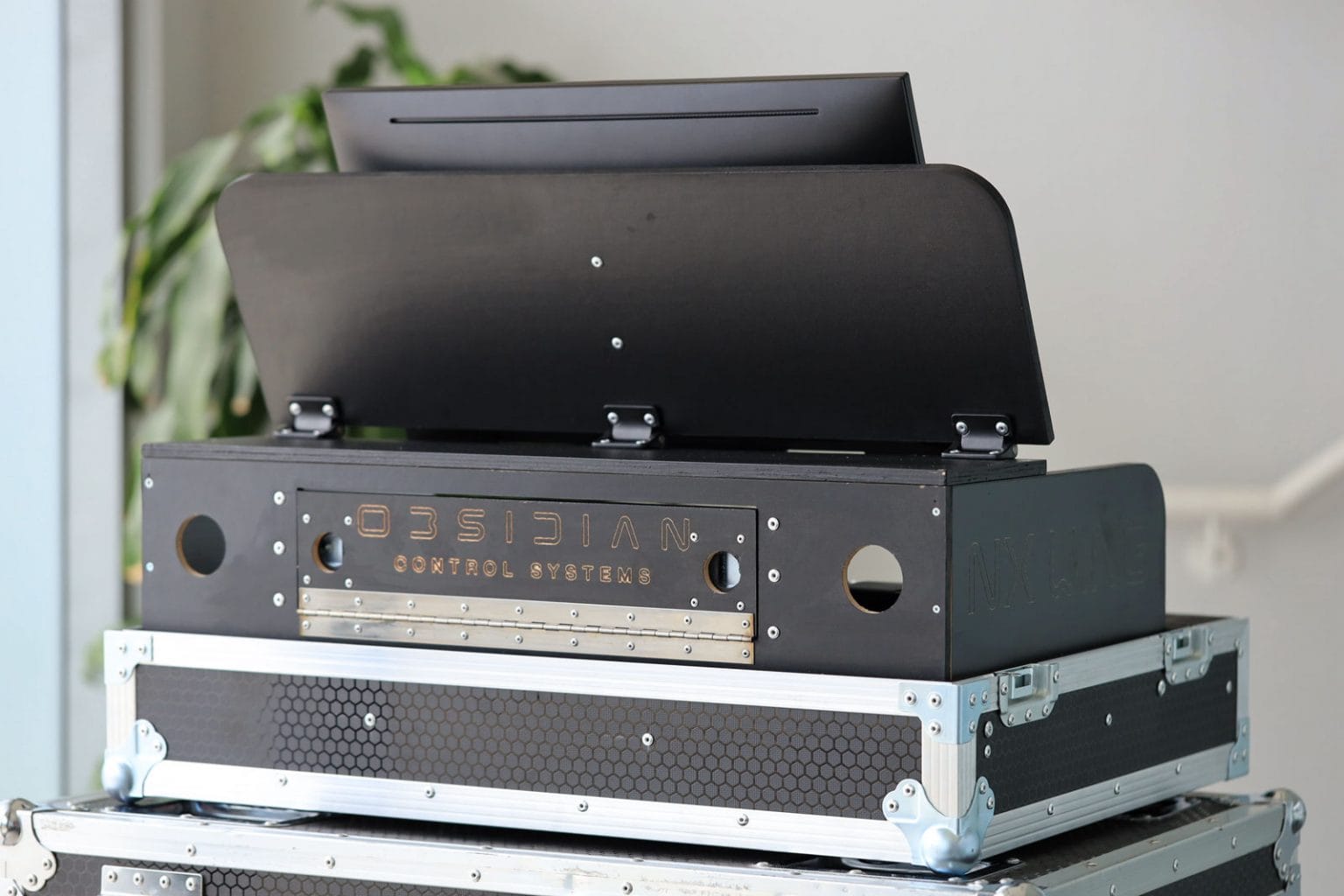 Obsidian Onyx NX Wing Flypack Console Case – Armor Road Cases