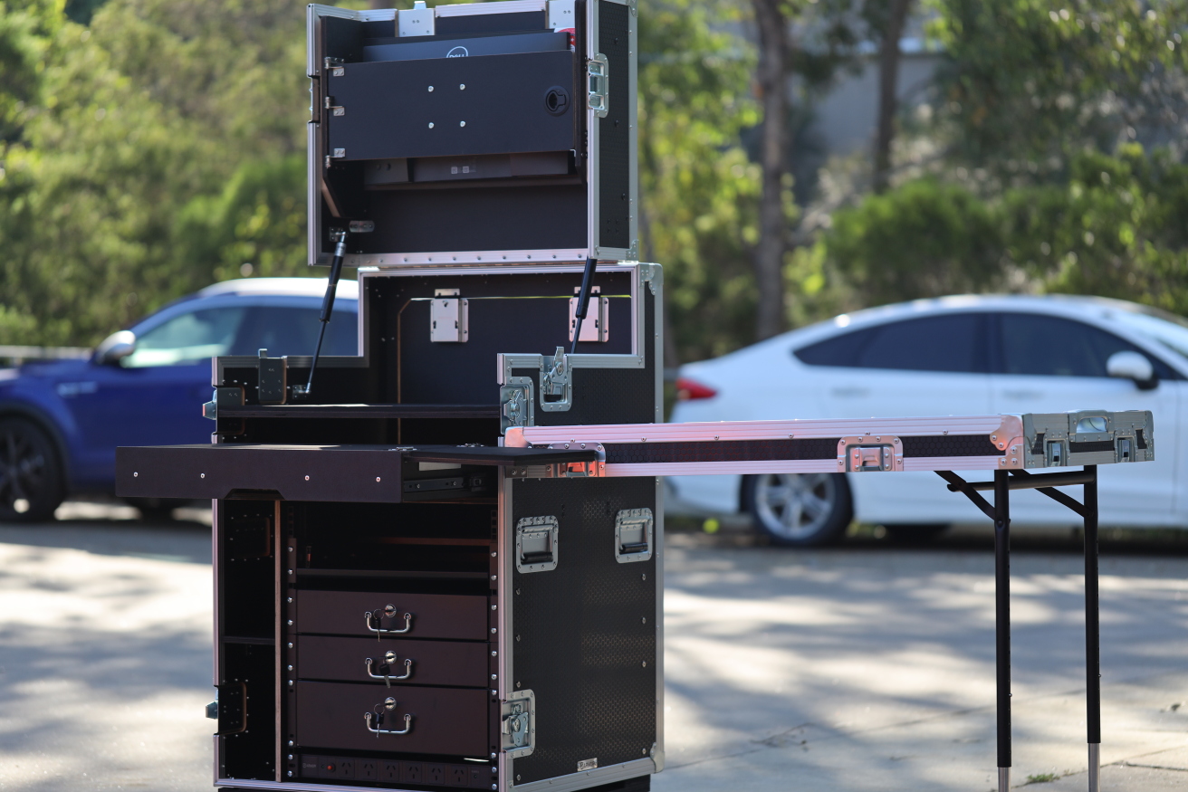 Workstation Case FP1-RS for AV Production: The Ultimate Flypack All-in ...