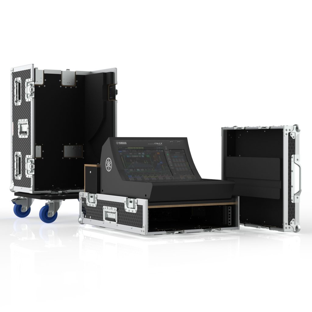 3 PART MIXER CASE FOR YAMAHA DM7 COMPACT MIXER, WITH CASTORS AND DOG ...